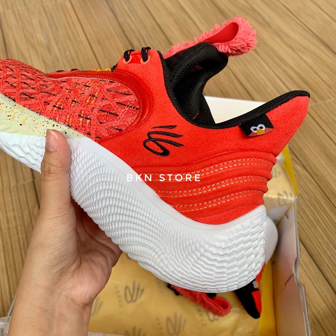 CURRY 9 FLOW ELMO, Men's Fashion, Footwear, Sneakers on Carousell