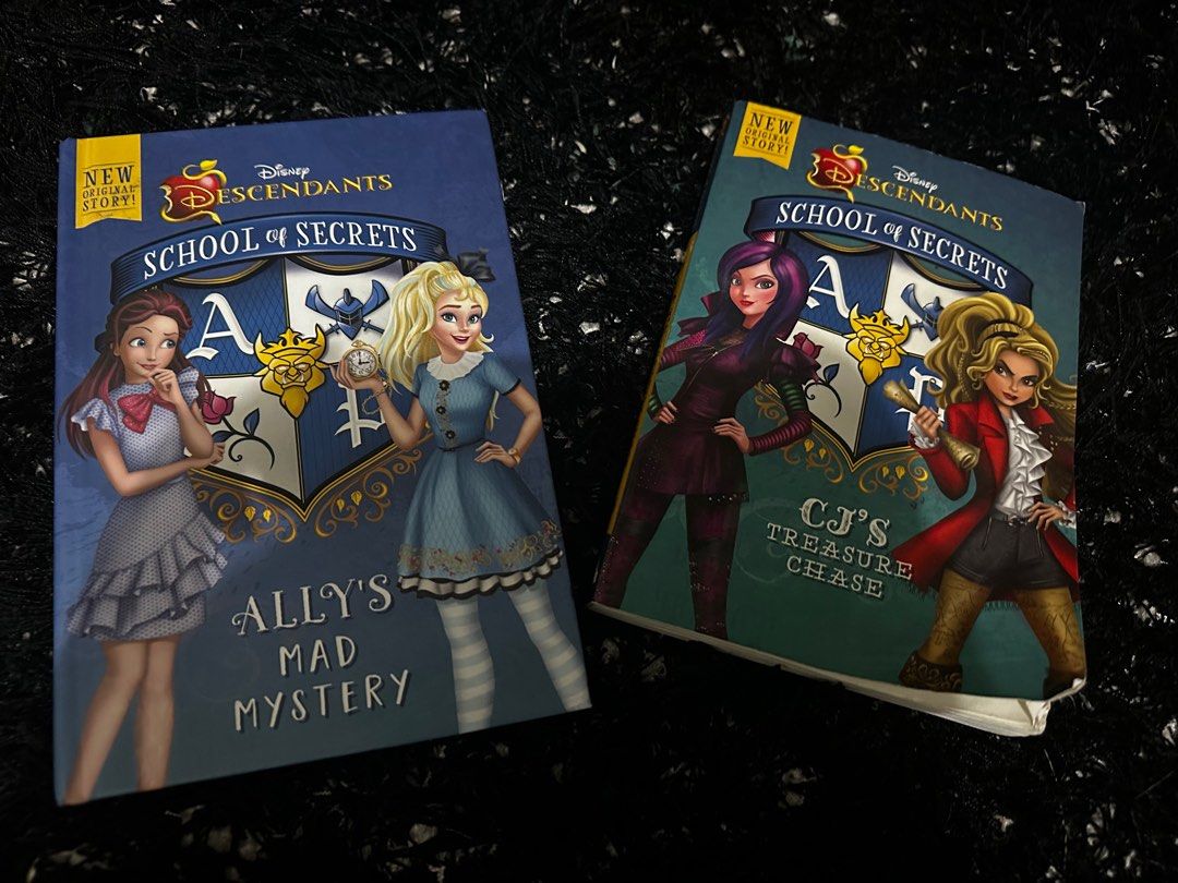 Disney descendants school of secrets, Hobbies & Toys, Books & Magazines ...