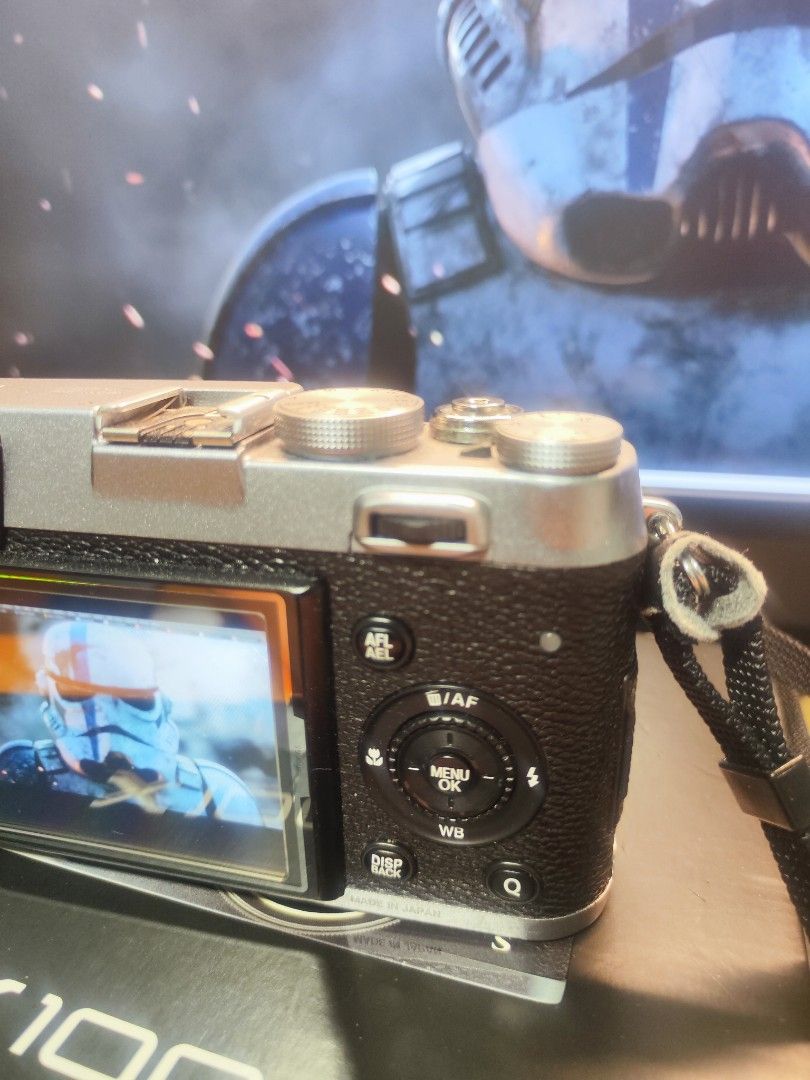 Fujifilm X100s (Full Set), Photography, Cameras on Carousell