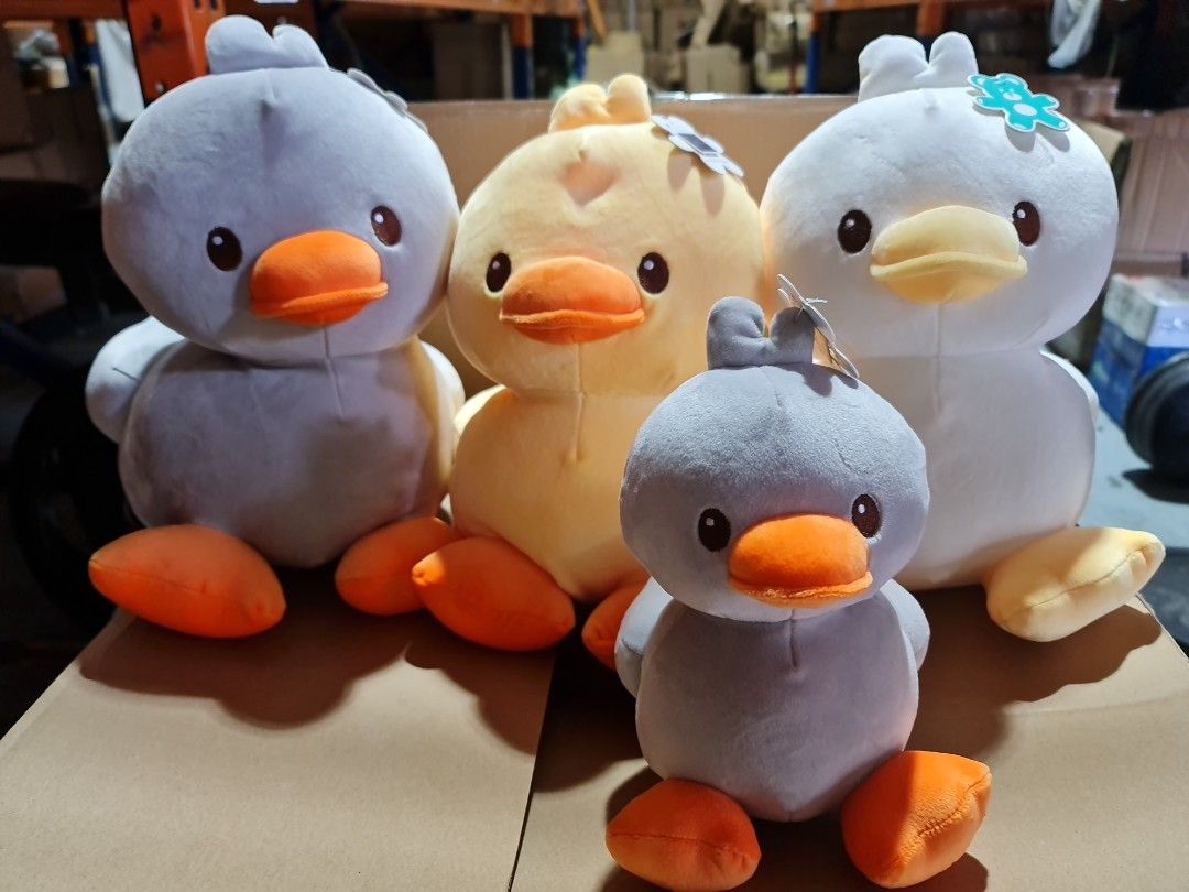 Funclaw Jumbo Duck, Hobbies & Toys, Toys & Games on Carousell