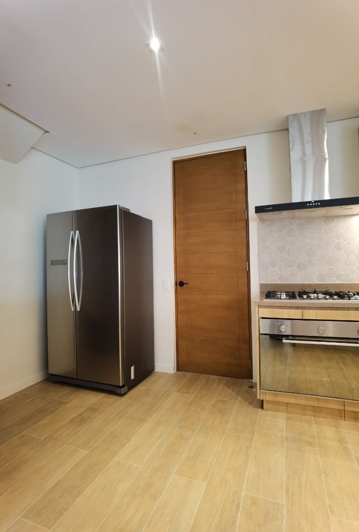 High End TWO-STOREY Single Detached House in BF Heva near Concha Drive ...