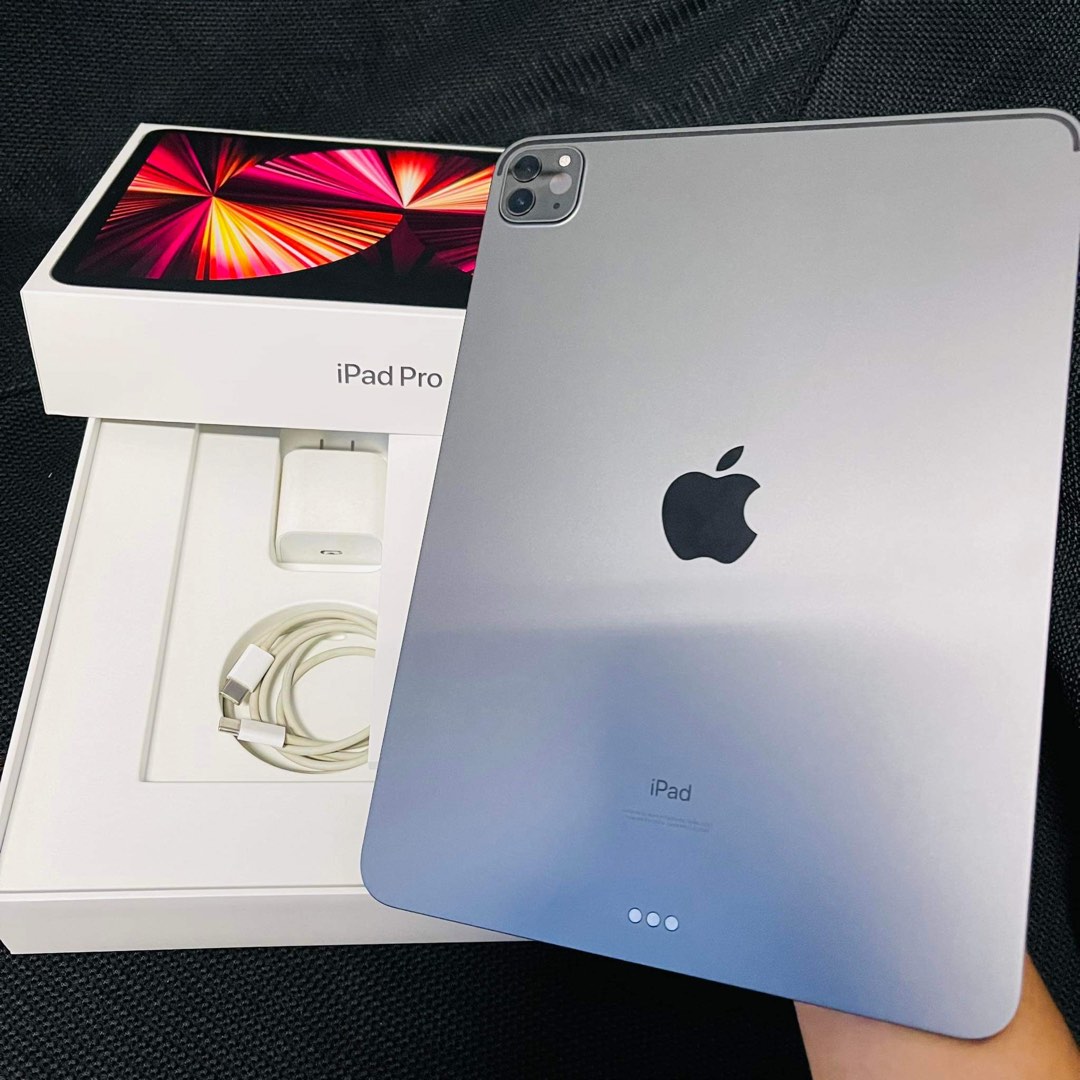 iPad Pro 11-inch 3rd Gen on Carousell