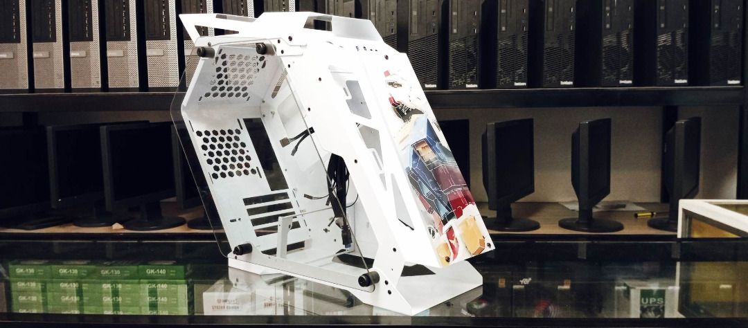 KEYTECH MATX CYBORG GUNDAM SNOW WHITE CPU CASE, Computers & Tech, Parts ...