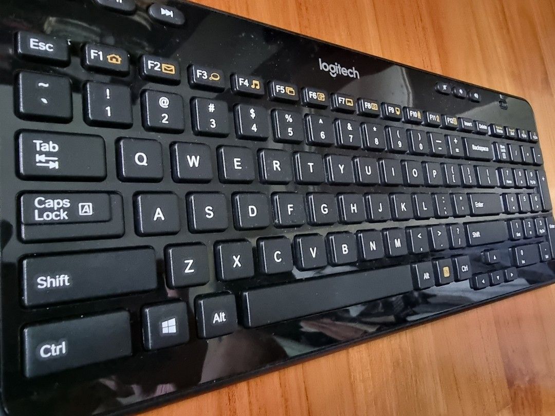 Logitech K360 Wireless Keyboard, Computers & Tech, Parts & Accessories ...
