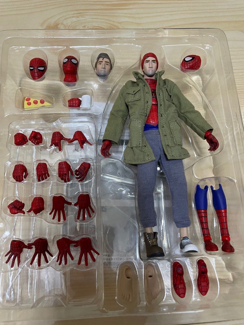Mafex No. 109 Spiderman Into the Spider- Verse Peter B Parker SHF ...