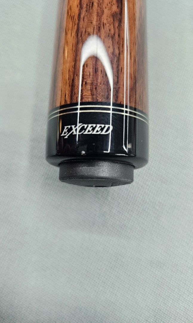 Mezz Exceed EXD2-R/E Pool Cue, Sports Equipment, Sports & Games ...