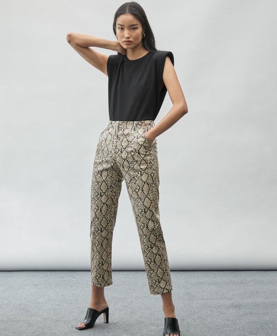 NEW POMELO LEATHER PANTS ORIGINAL COUNTER, Fesyen Wanita, Pakaian Wanita, Bawahan di Carousell