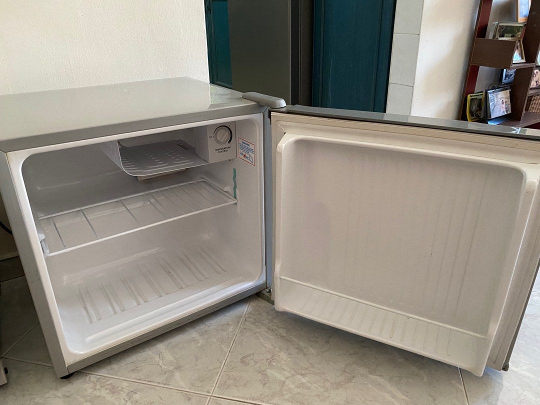 Panasonic mini fridge for sales, TV & Home Appliances, Kitchen ...