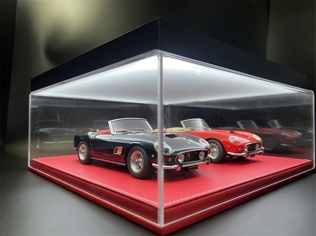[Pre-Order] Leather/Plush Dual Acrylic Display Case for 1/18 Scale ...