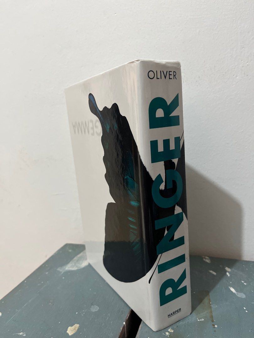Ringer by Lauren Oliver | Pre-loved Book on Carousell