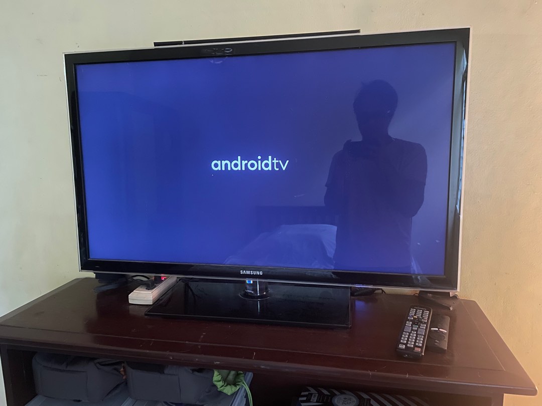 Samsung 40 inch LED TV UA40D5000PR with Google Chromecast, TV & Home ...
