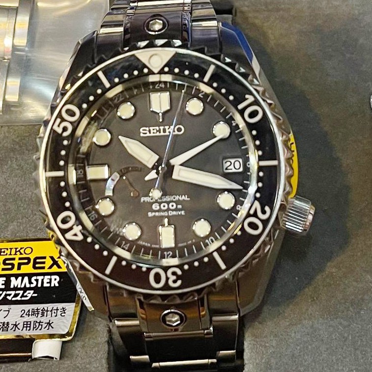 Seiko Spring Drive 600M GMT SBDB001 Full Set, 男裝, 手錶及配件, 手錶 - Carousell