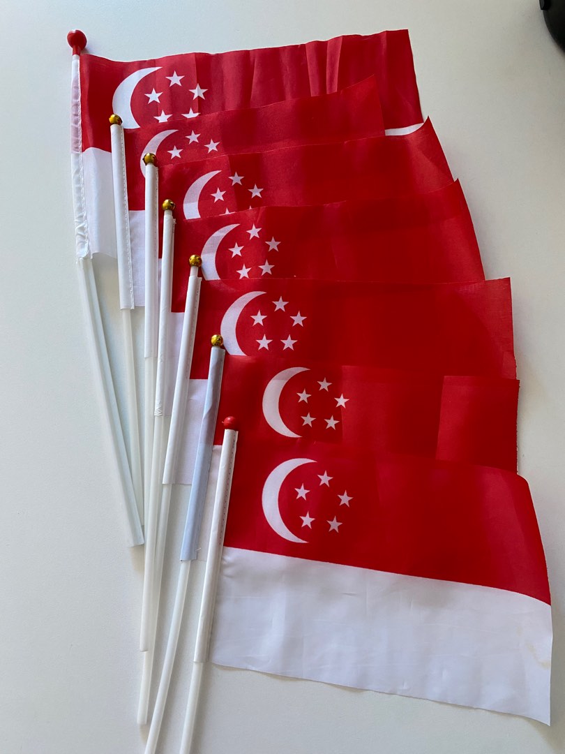 SINGAPORE FLAG 7 for $10 HAPPY NATIONAL DAY, Hobbies & Toys, Stationery ...