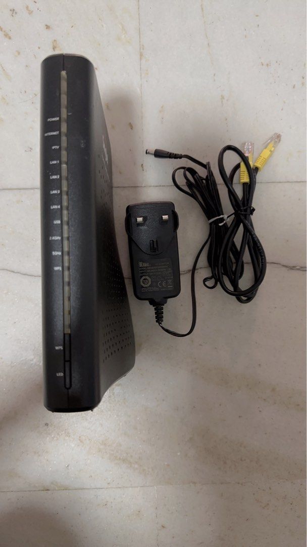 Singtel Optical Network Terminal(ONT) & Wifi GPS Router AC plus ...