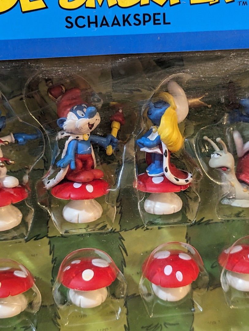 Smurf Chess Set Rare Plastoy, Hobbies & Toys, Toys & Games on Carousell