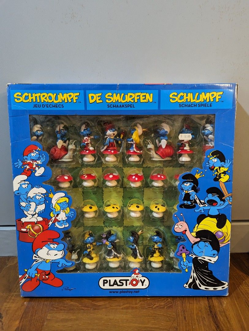 Smurf Chess Set Rare Plastoy, Hobbies & Toys, Toys & Games on Carousell