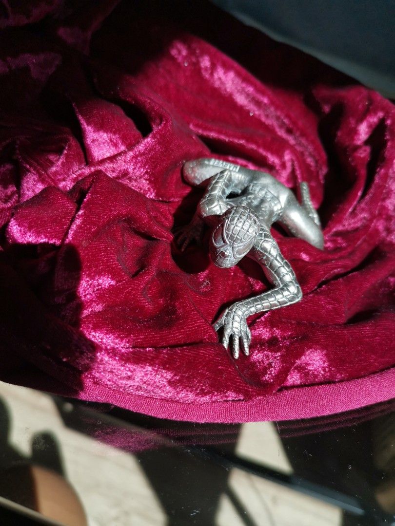 Spiderman pewter paper weight, Hobbies & Toys, Memorabilia ...
