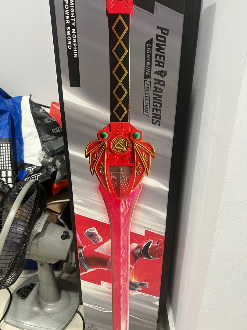 Threezero Red Armor Ranger and Lightning collection power sword ...