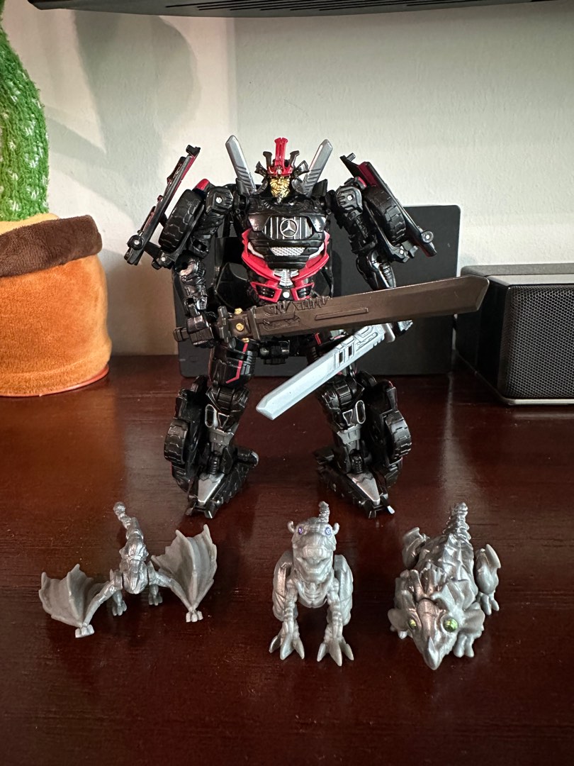 Transformer studio series drift dino ss36 deluxe limited, Hobbies ...