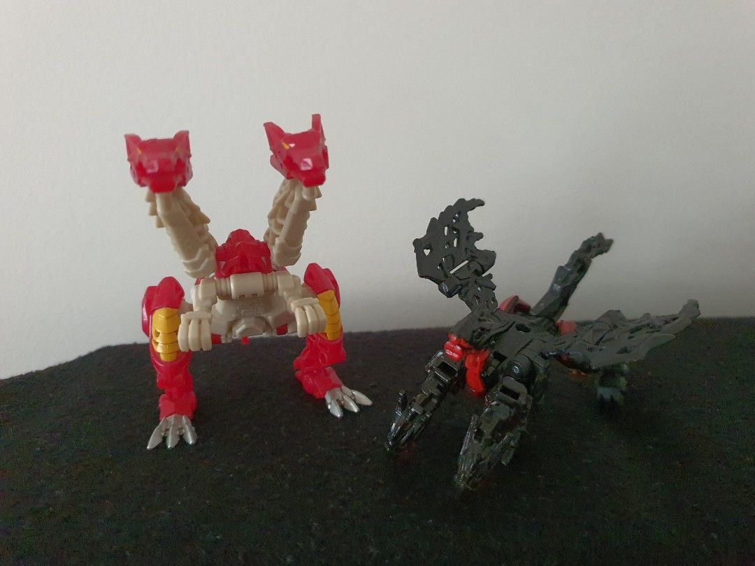 Transformers Hun-Gurr (Cyberverse Legion) and Dragonstorm (TLK Legion ...