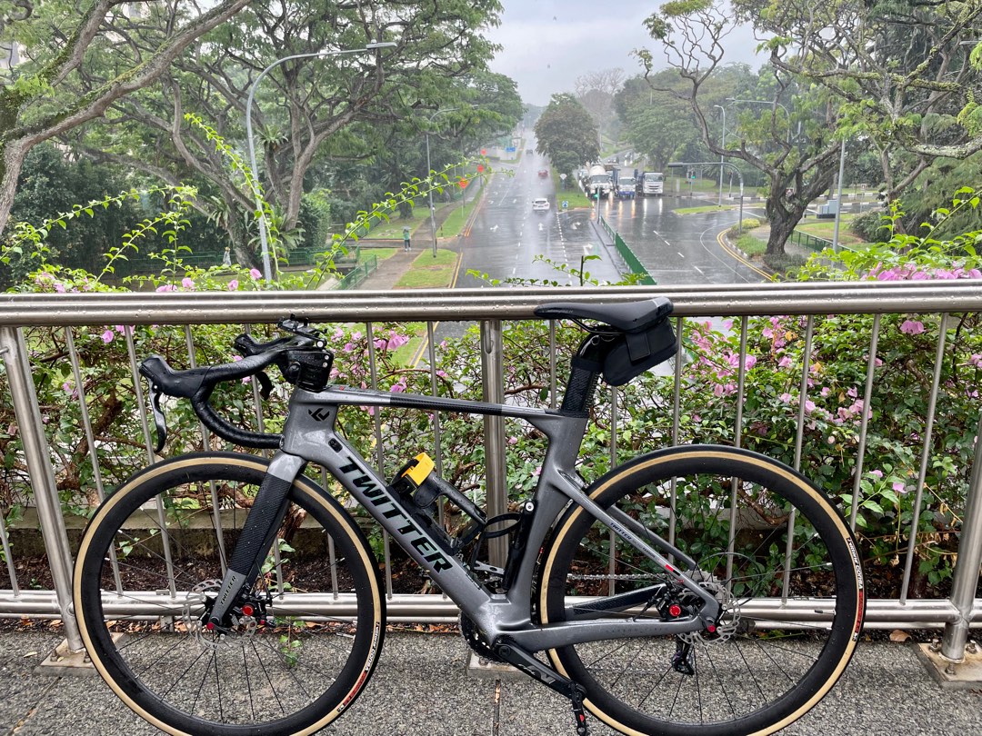 Twitter R10 Carbon Road Bike, Sports Equipment, Bicycles & Parts ...