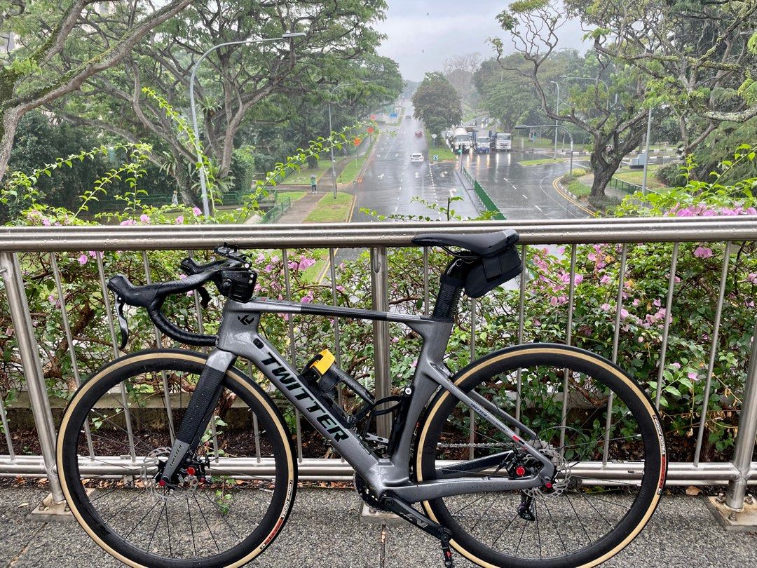 Twitter R10 Carbon Road Bike, Sports Equipment, Bicycles & Parts ...