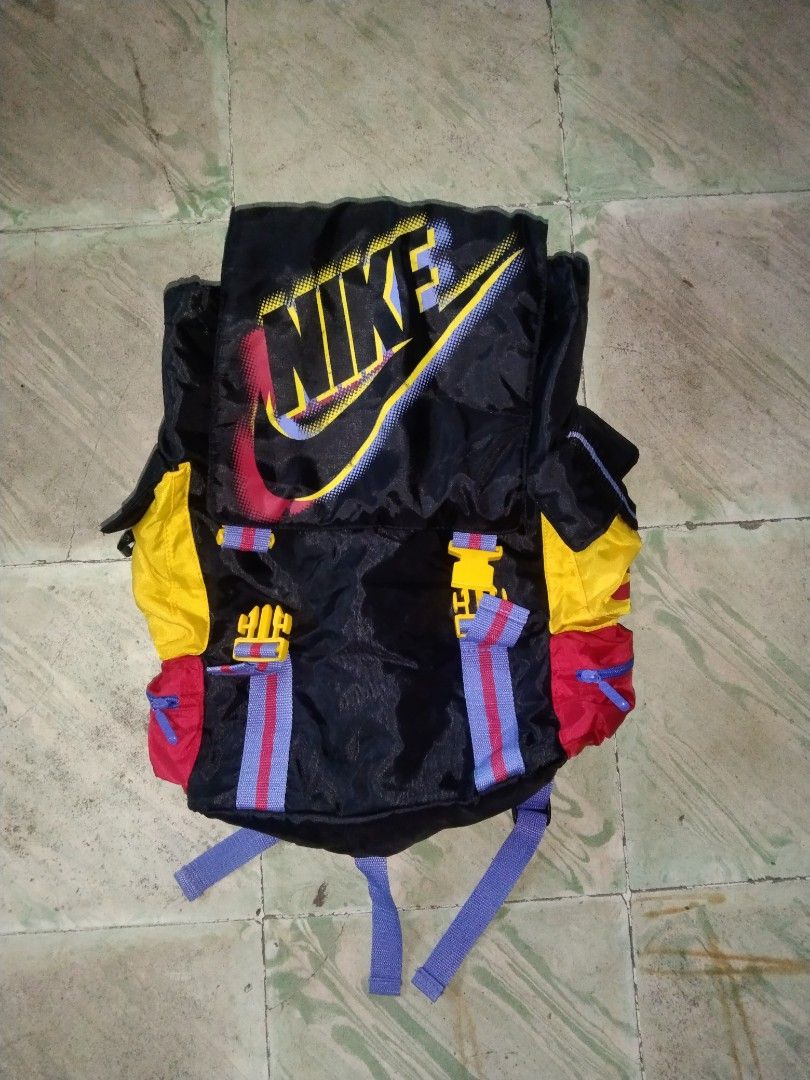 Vintage 90's Nike Backpack, Men's Fashion, Bags, Backpacks on Carousell