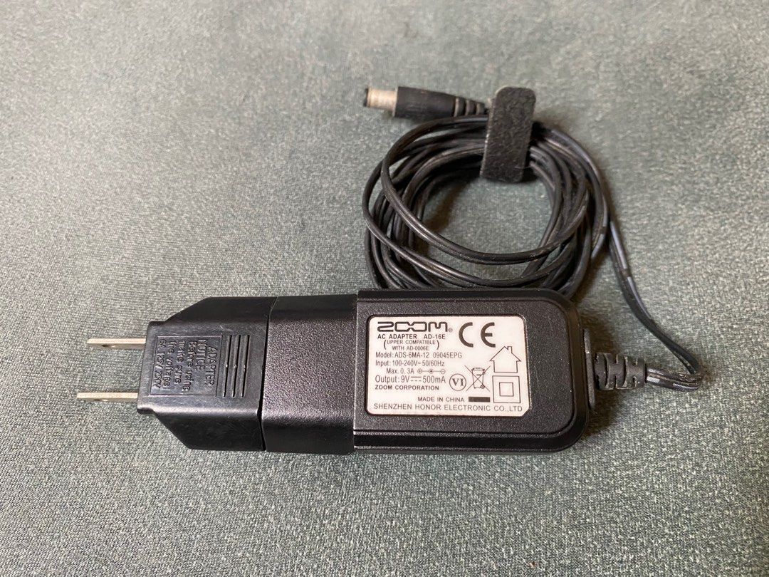 Zoom G1Xon with Free Original Adapter, Hobbies & Toys, Music & Media ...
