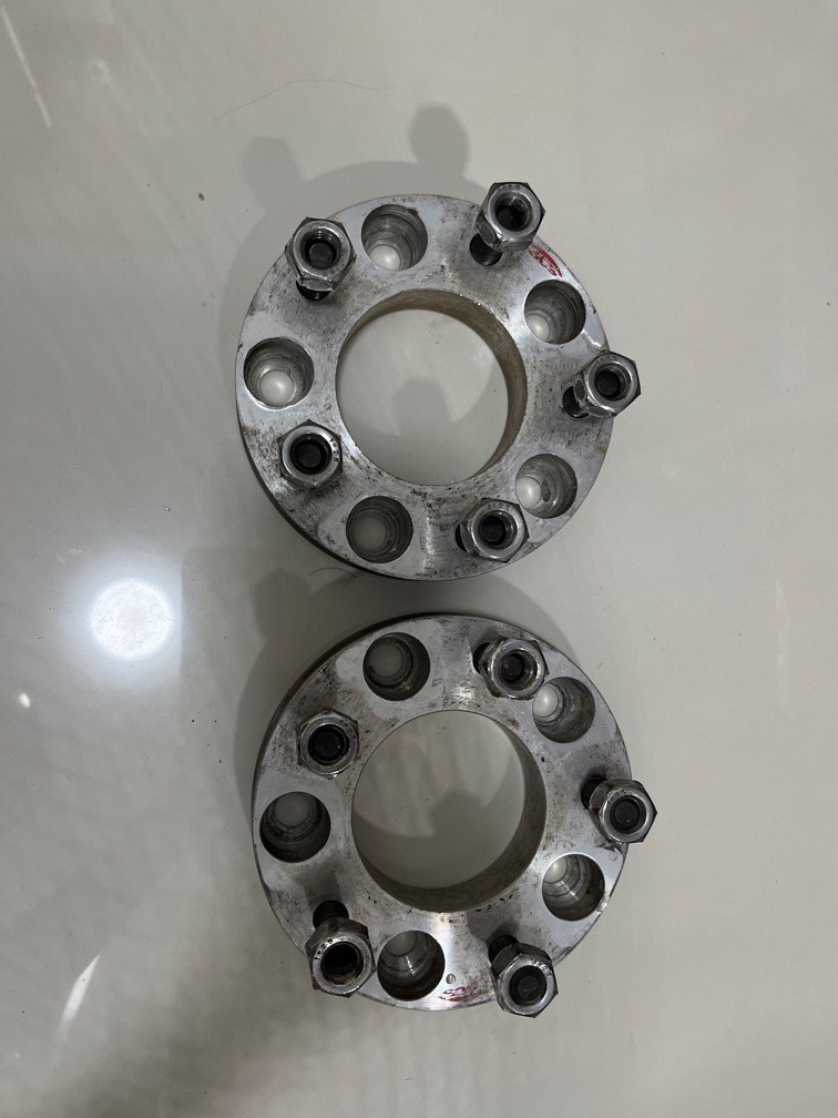 25mm spacers, Car Accessories, Accessories on Carousell