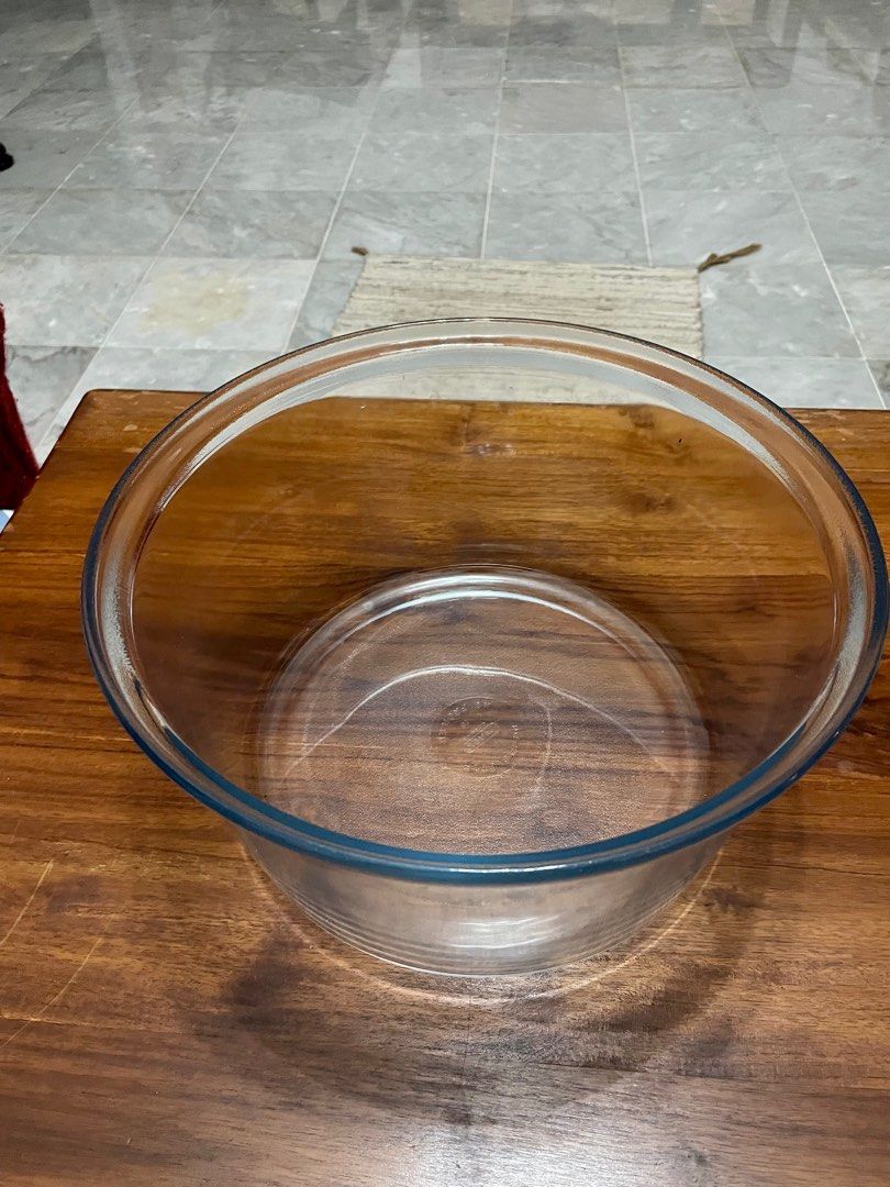 30cm diameter Pyrex glass bowl, Furniture & Home Living, Kitchenware ...