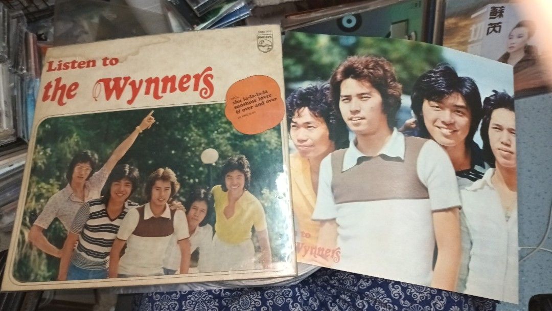 溫拿 LISTEN TO THE WYNNERS 舊版 黑膠 LP, 興趣及遊戲, 音樂、樂器 & 配件, 音樂與媒體 - 黑膠碟 - Carousell