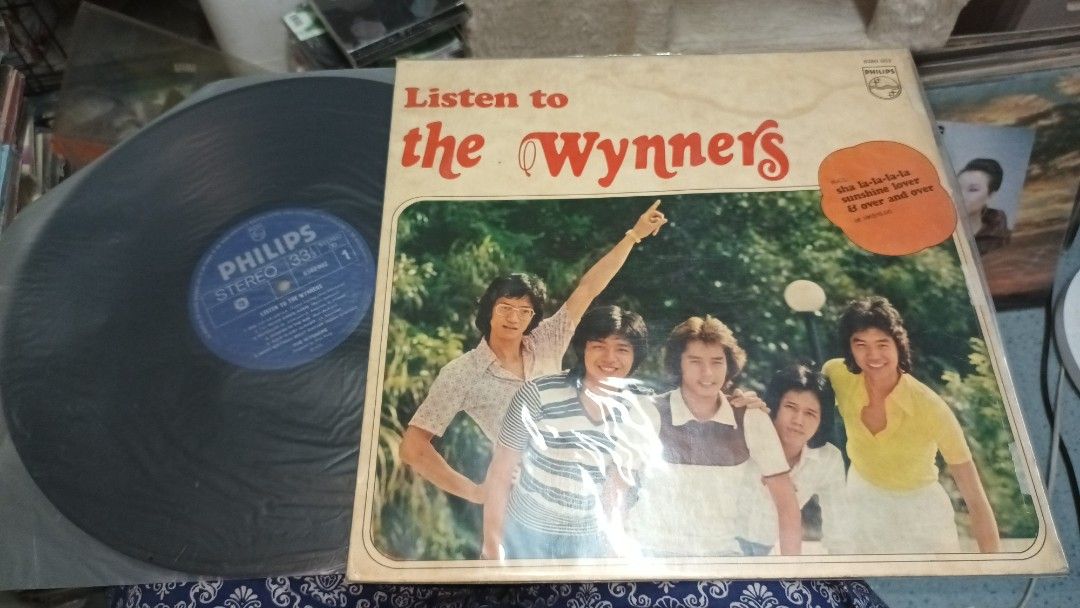 溫拿 LISTEN TO THE WYNNERS 舊版 黑膠 LP, 興趣及遊戲, 音樂、樂器 & 配件, 音樂與媒體 - 黑膠碟 - Carousell