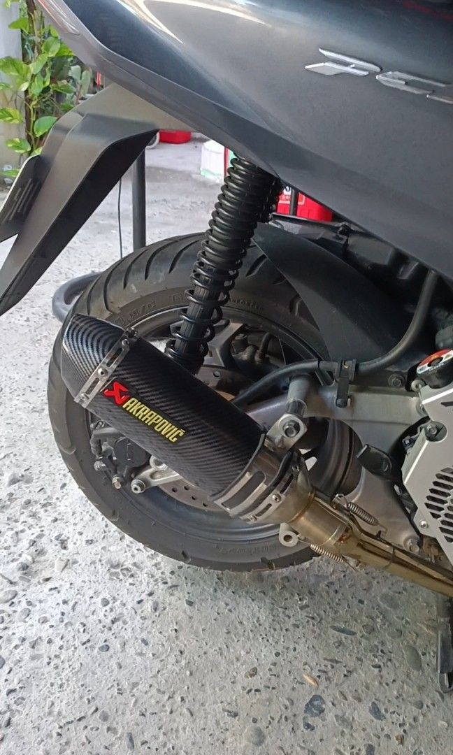 Akrapovic pipe with silencer for PCX 160 on Carousell