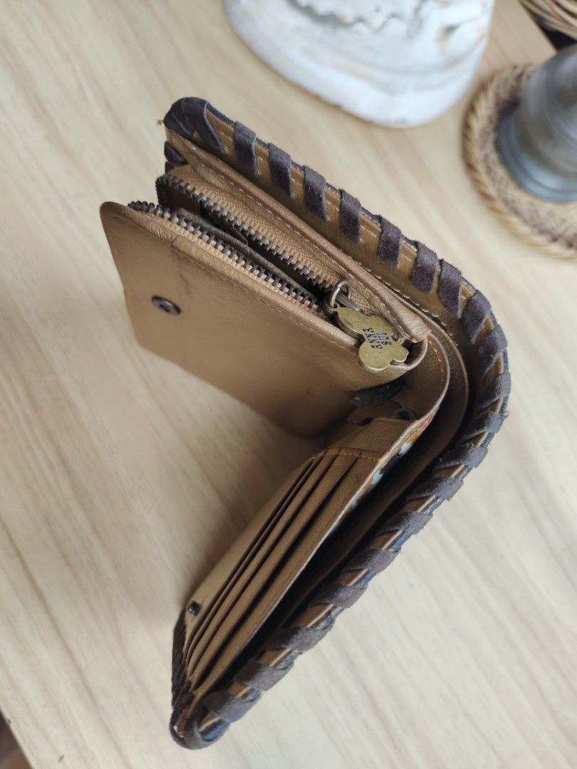 ANNA SUI MEDIUM WALLET on Carousell
