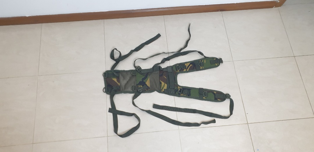 Arktis PLCE DPM Advanced 6 point Yoke, Sports Equipment, Hiking ...