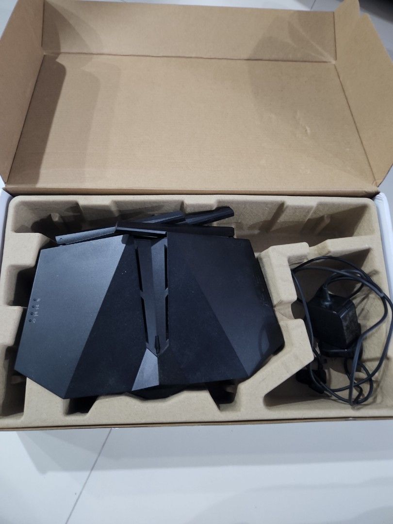 Asus Rt-82u, Computers & Tech, Parts & Accessories, Networking on Carousell