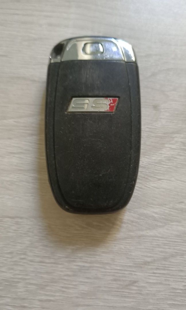 Audi S5 key Remote, Car Accessories, Accessories on Carousell