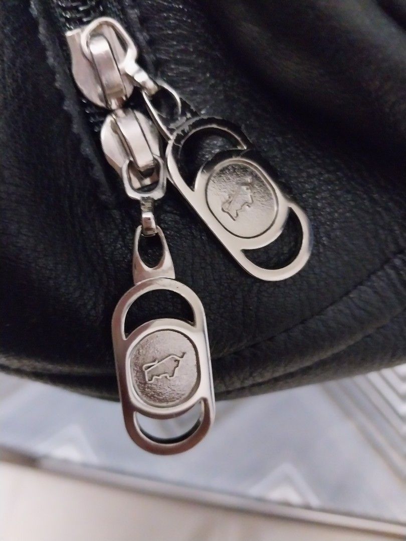 Braun buffel leather bag, Women's Fashion, Bags & Wallets, Shoulder ...
