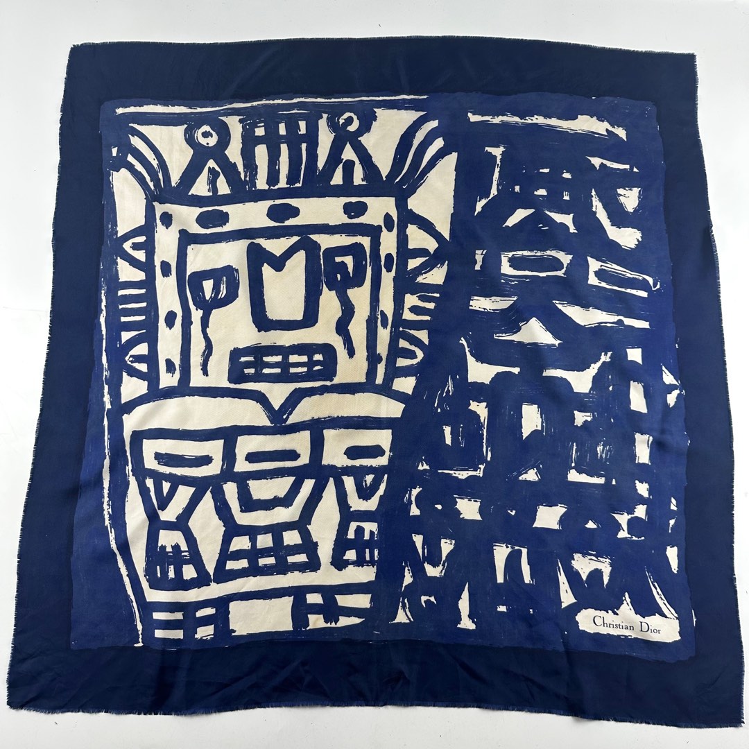 Christian dior scar, Women's Fashion, Watches & Accessories, Scarves on ...