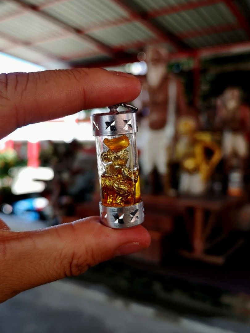 Chuchok Maha Seneh LP Daeng, Hobbies & Toys, Religious Items on Carousell