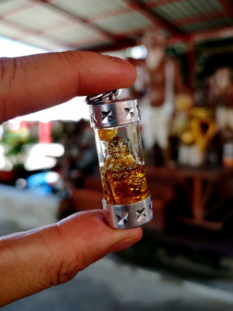 Chuchok Maha Seneh LP Daeng, Hobbies & Toys, Religious Items on Carousell