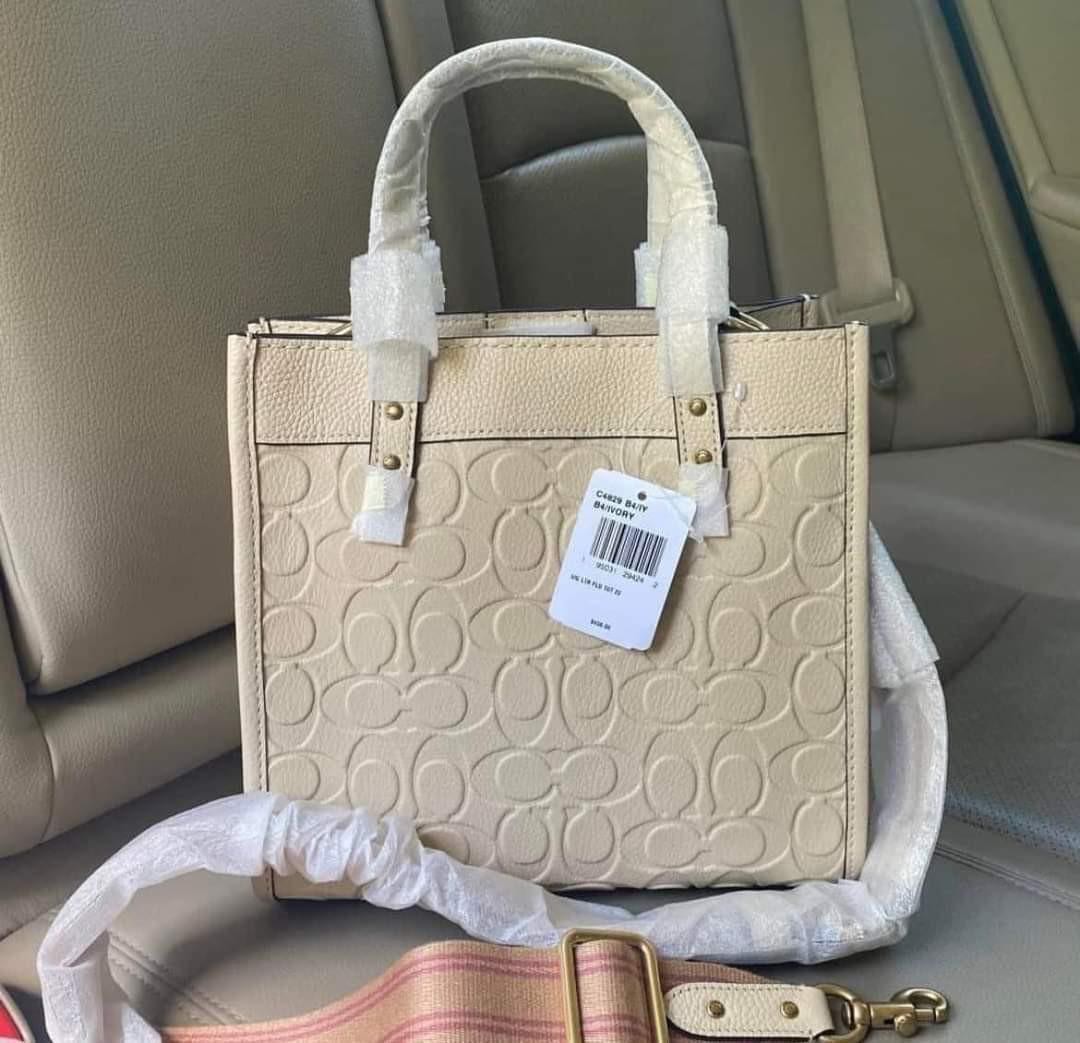 COACH FIED TOTE IN CREAM, Luxury, Bags & Wallets on Carousell
