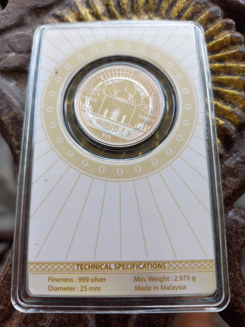 Coin medallion masjid sheikh Zayed UAE, Hobbies & Toys, Collectibles ...