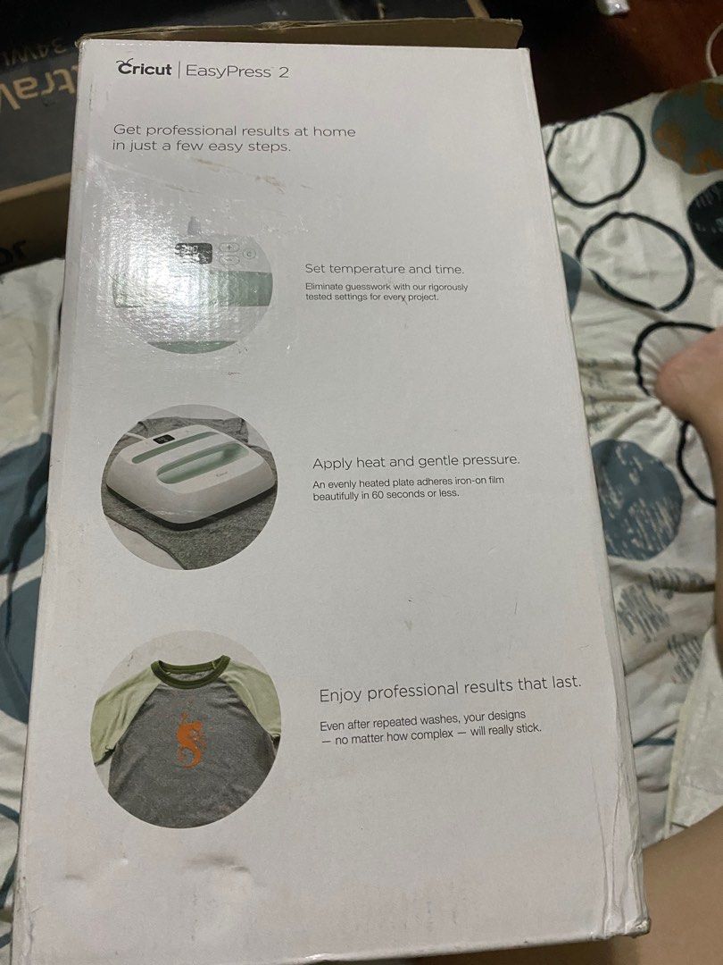 Cricut easy press 2 heat press machine on Carousell