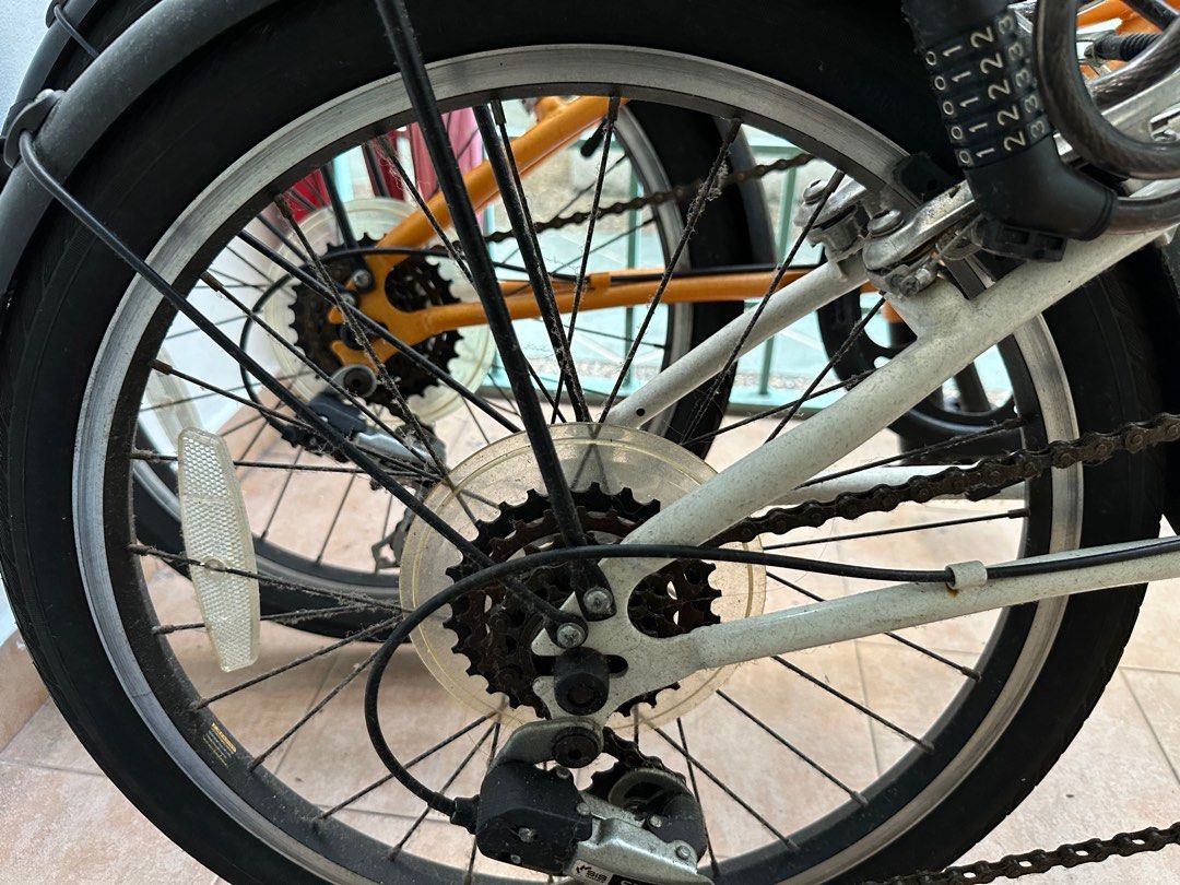 Dahon Folding Bike, Sports Equipment, Bicycles & Parts, Bicycles on Carousell