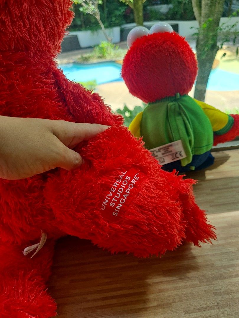 Elmo stuffed toys, Hobbies & Toys, Toys & Games on Carousell