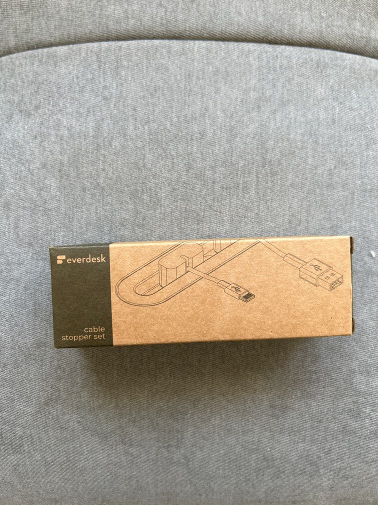 Everdesk cable stopper set, Computers & Tech, Parts & Accessories ...