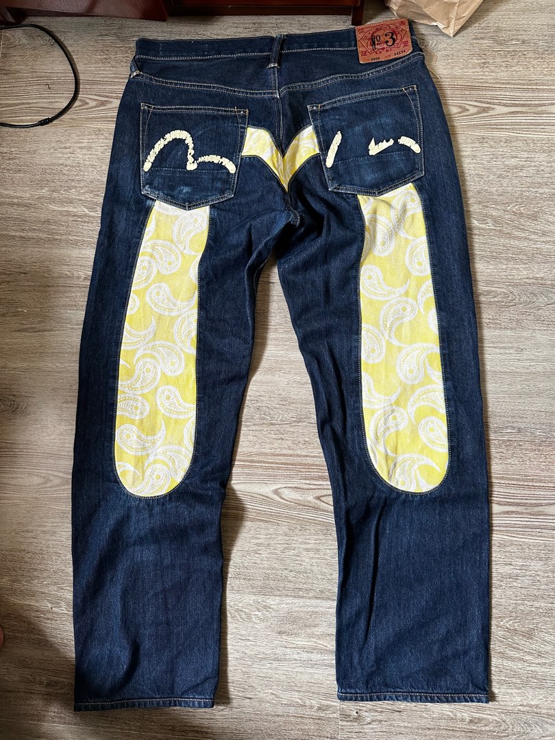 Evisu Daicock Selvedge Jeans, Men's Fashion, Bottoms, Jeans on Carousell