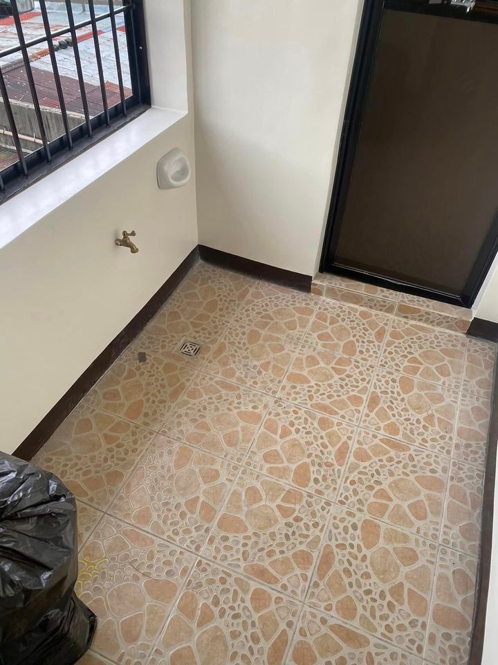 Female Bed Spacer QC / TRINOMA / SMNORTH / Vertis North / Quezon City ...