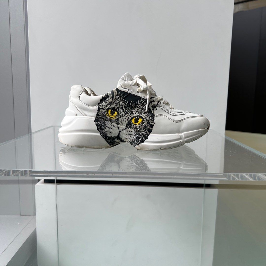 Gucci Rhyton Sneaker Offwhite Cat print, Women's Fashion, Footwear ...